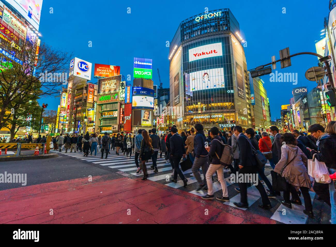 Japan crowd people night hi-res stock photography and images - Alamy