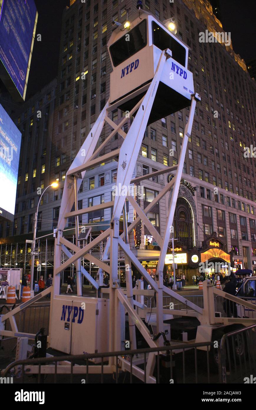 Police observation tower in Times Square, New York Stock Photo - Alamy