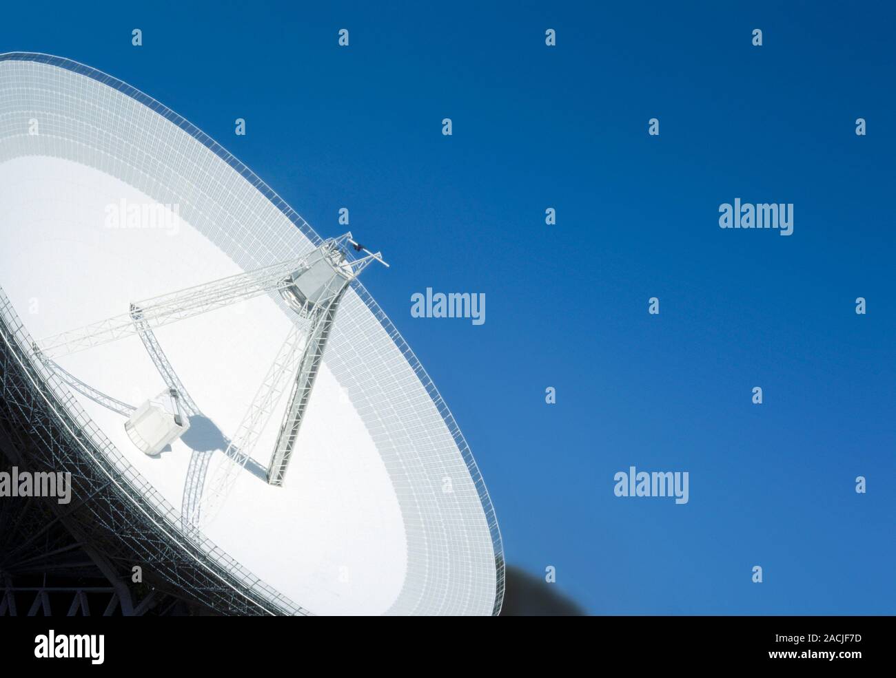 Effelsberg radio telescope. This 100-metre telescope was inaugurated in ...