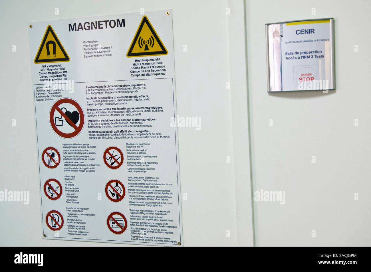 MRI warning sign. Sign on the door to a room containing an MRI scanner ...
