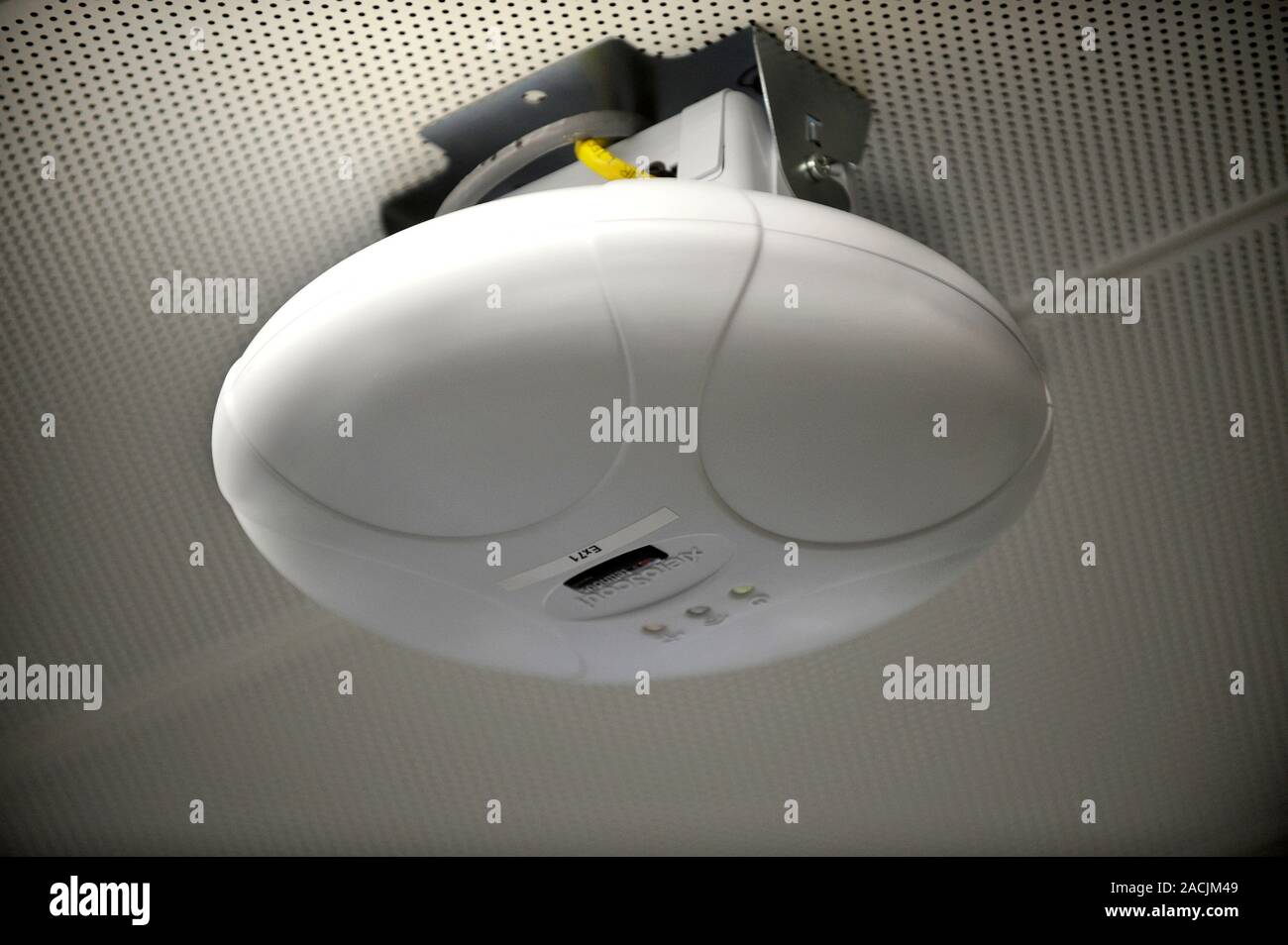 Wireless patient ID tag receiver. This receiver picks up information ...