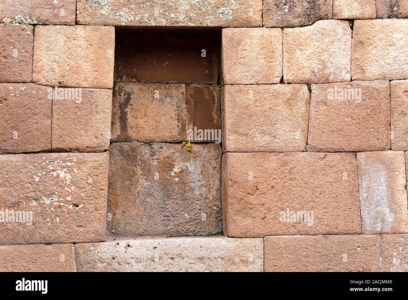 Inca wall. The Incas built walls with precisely cut stones that fitted ...