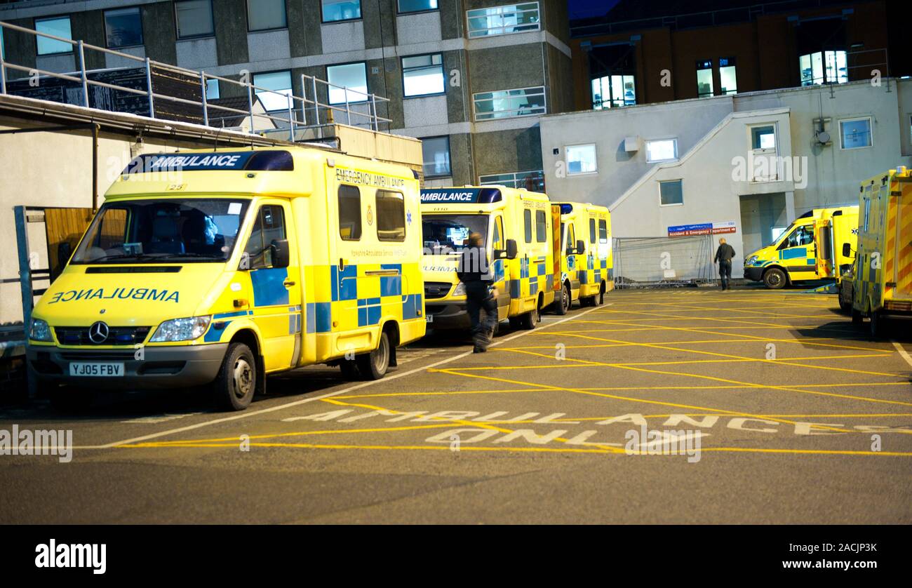 Hospital ambulance bay Stock Photo - Alamy