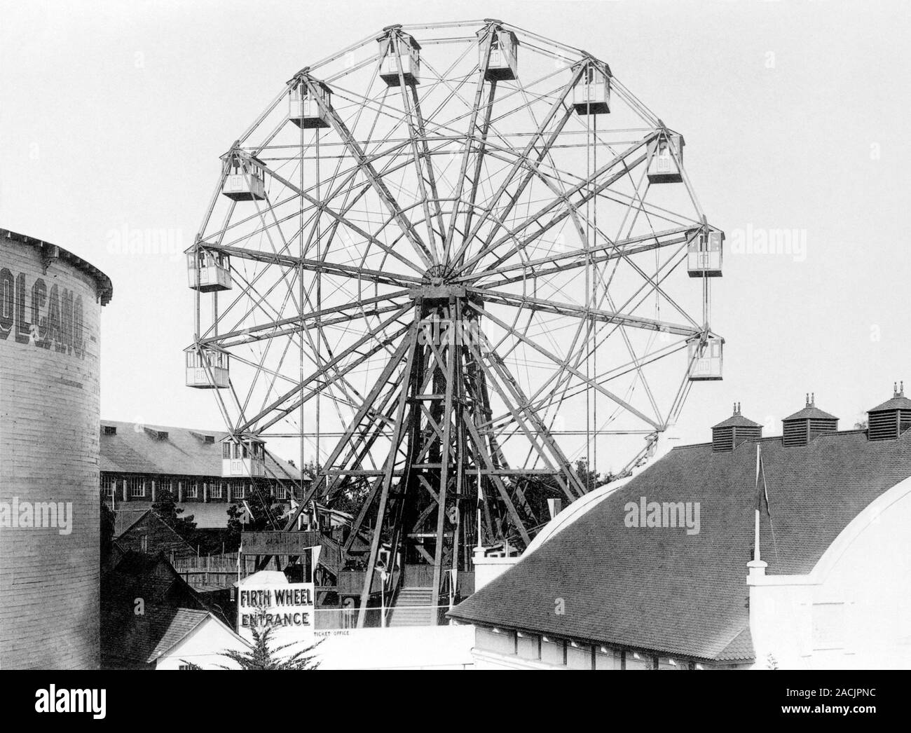 Ferris wheel. This is the Firth Wheel, a ferris wheel that was ...