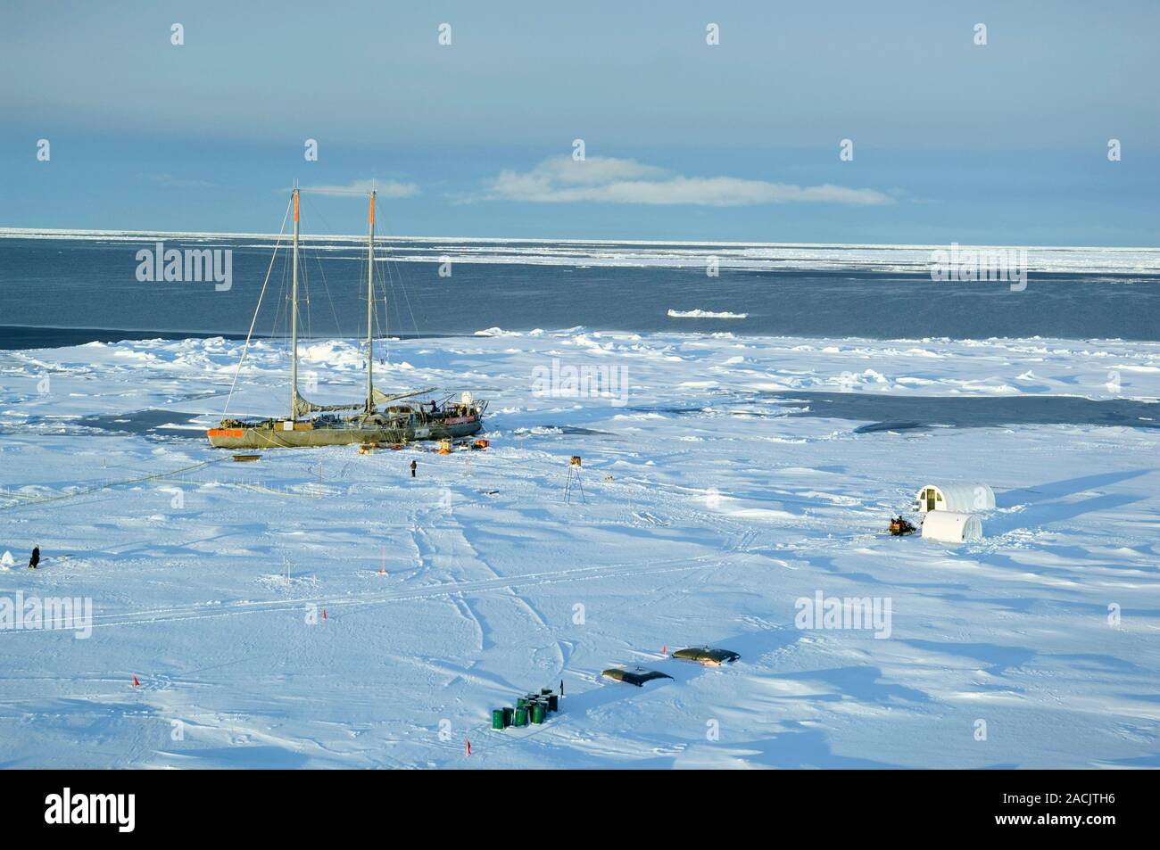 Arctic climate research expedition. View of the Tara polar schooner ...