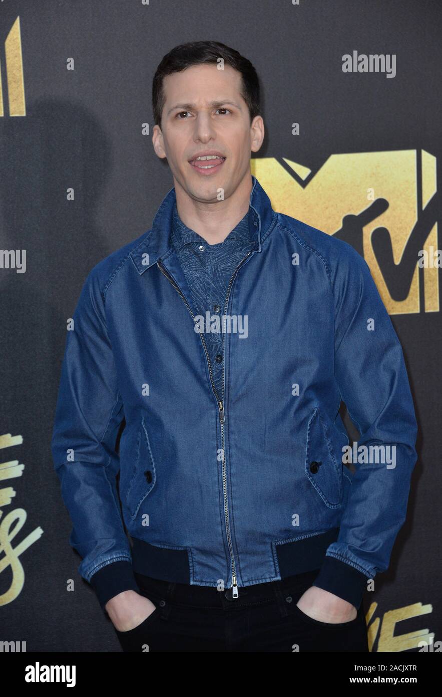 Andy samberg 2016 hi-res stock photography and images - Alamy