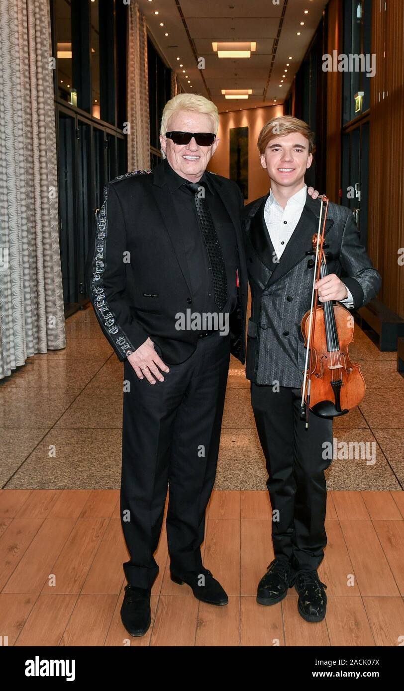 Yury revich hi-res stock photography and images - Alamy