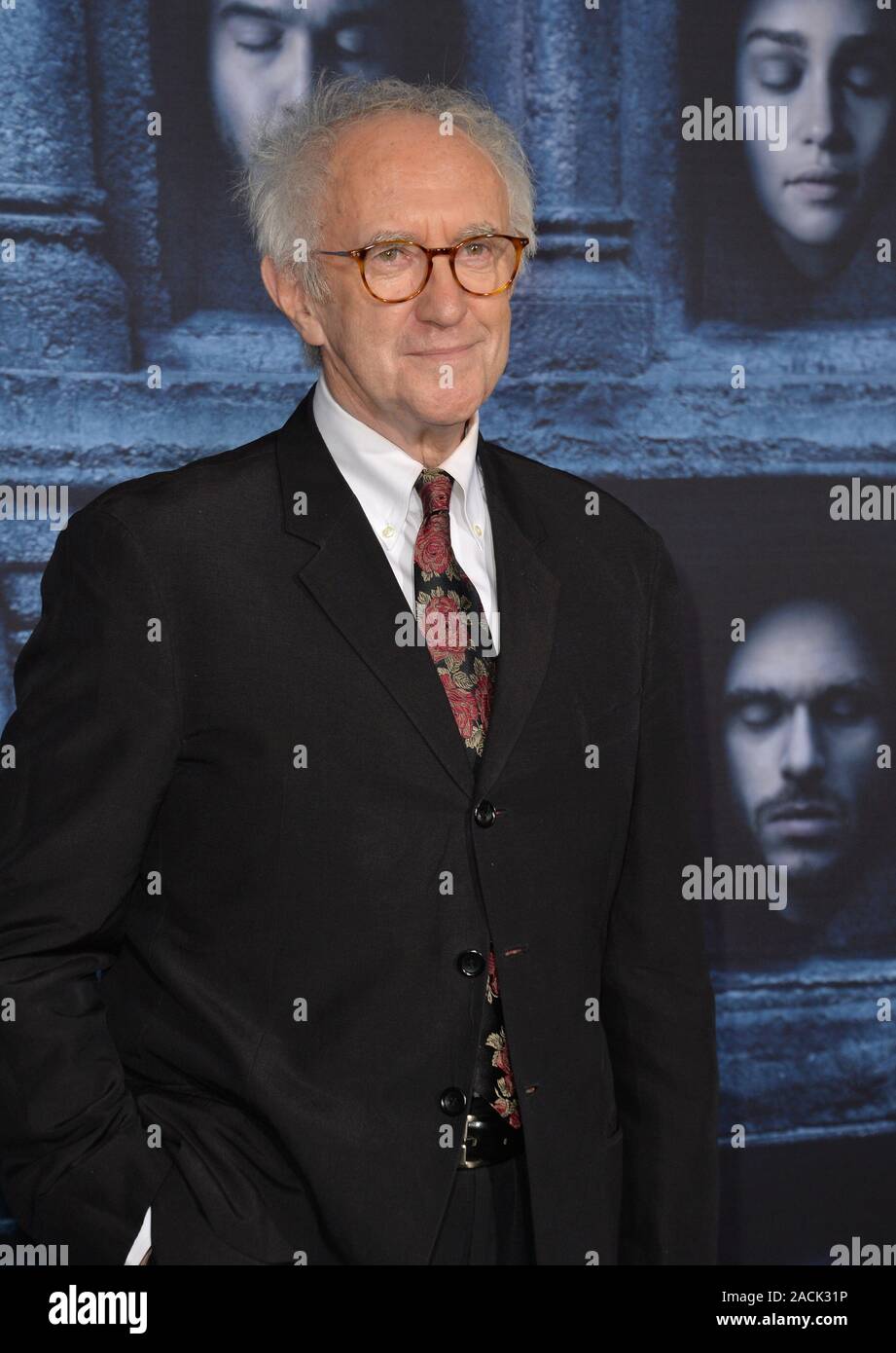 Jonathan pryce game of thrones hi-res stock photography and images - Alamy