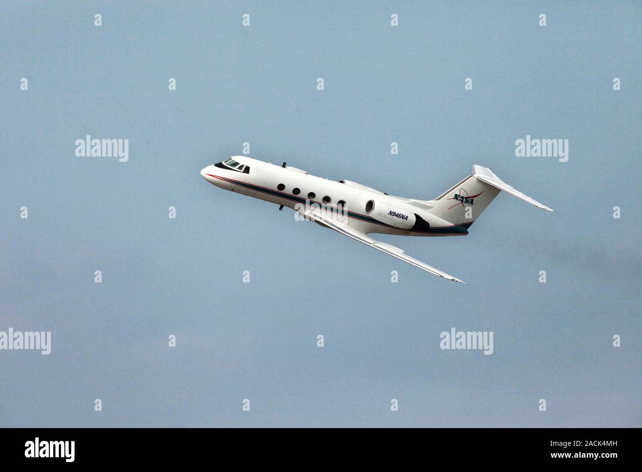Mission STS-133 landing training, using a modified Gulfstream II ...