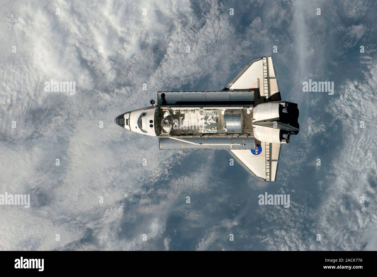 Space Shuttle Endeavour approaching the International Space Station ...