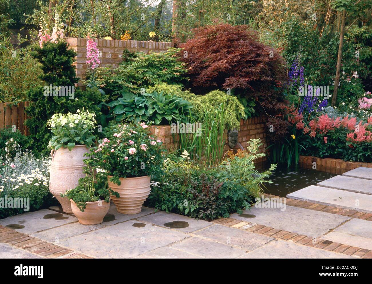 Courtyard garden. Photographed at the Chelsea Flower Show, London, UK ...