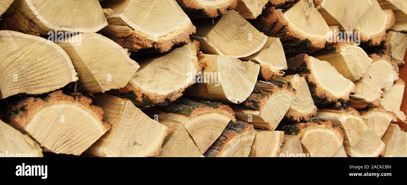 split dry firewood Stock Photo - Alamy