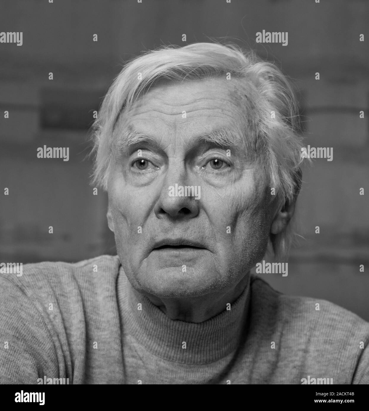 Portrait please Black and White Stock Photos & Images - Alamy