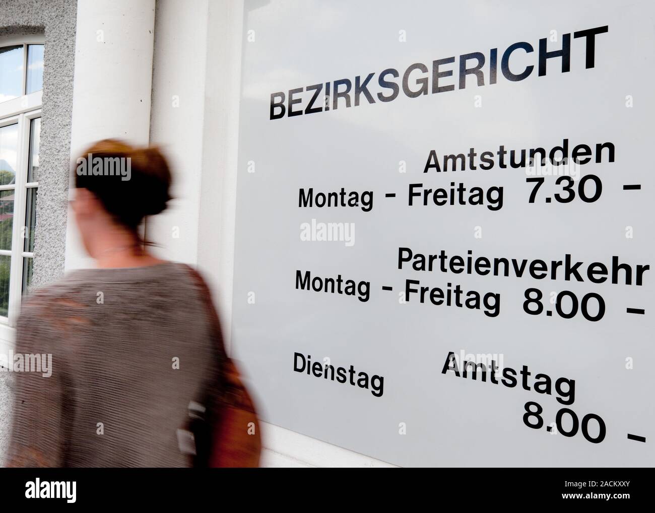 Office closed hi-res stock photography and images - Alamy