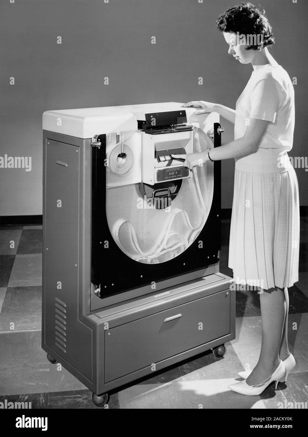 Computer Tape Reader Computer Operative Handling A Paper Tape Reader