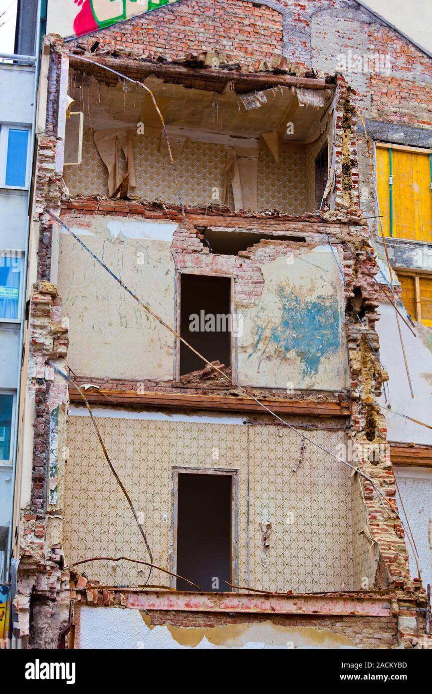 Torn Down Building High Resolution Stock Photography and Images - Alamy