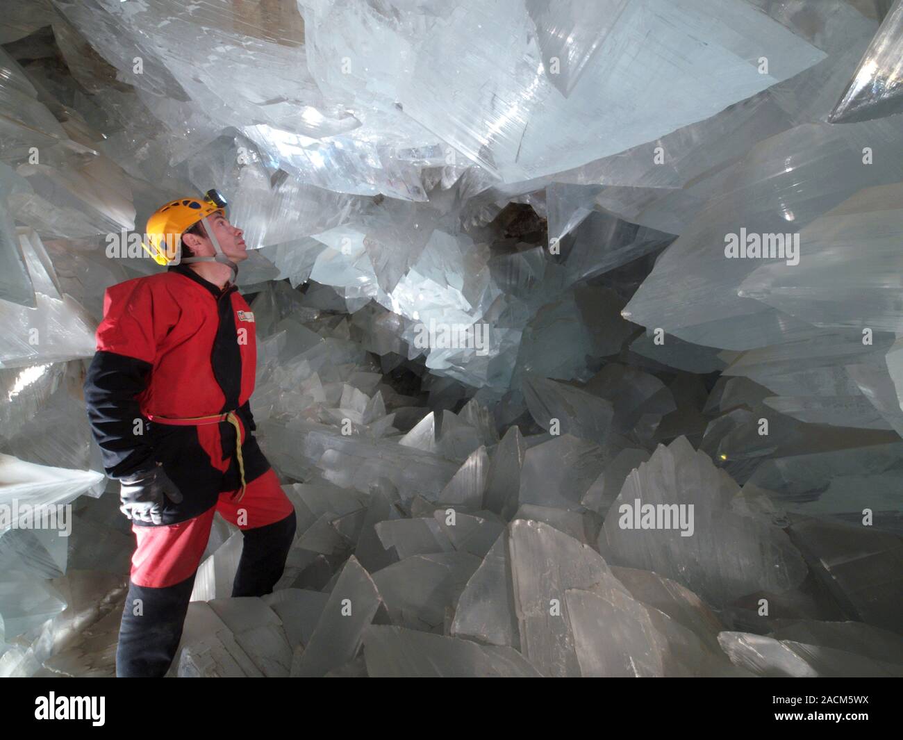 Pulpi geode, Almeria, Spain. Geologist inside the Pulpi geode, the ...