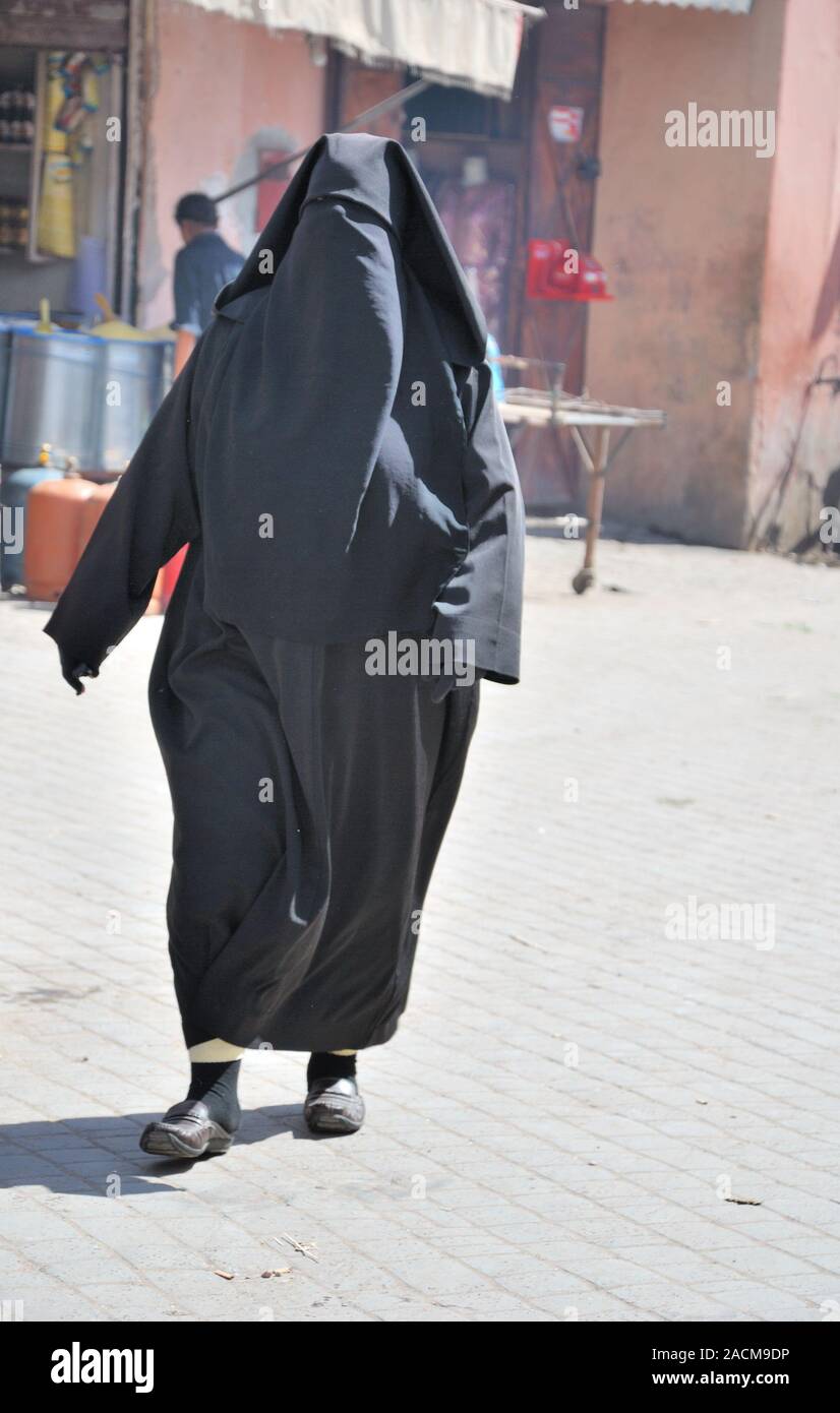 Old woman with niqab face veil, Fès, Morocco, Africa Stock Photo - Alamy