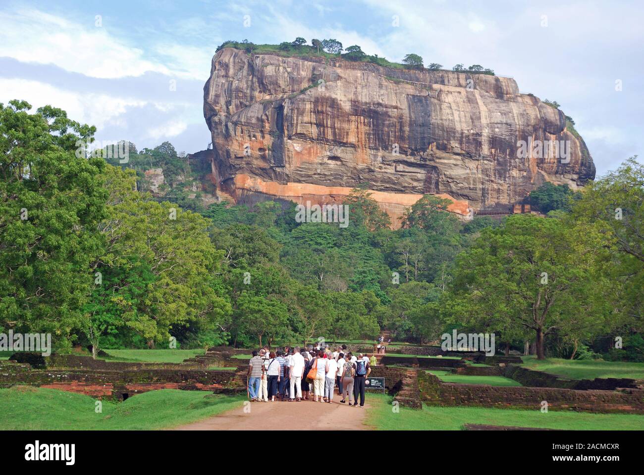 tourist group in Sigiriya, lion rocks, UNESCO world heritage site, Sri ...