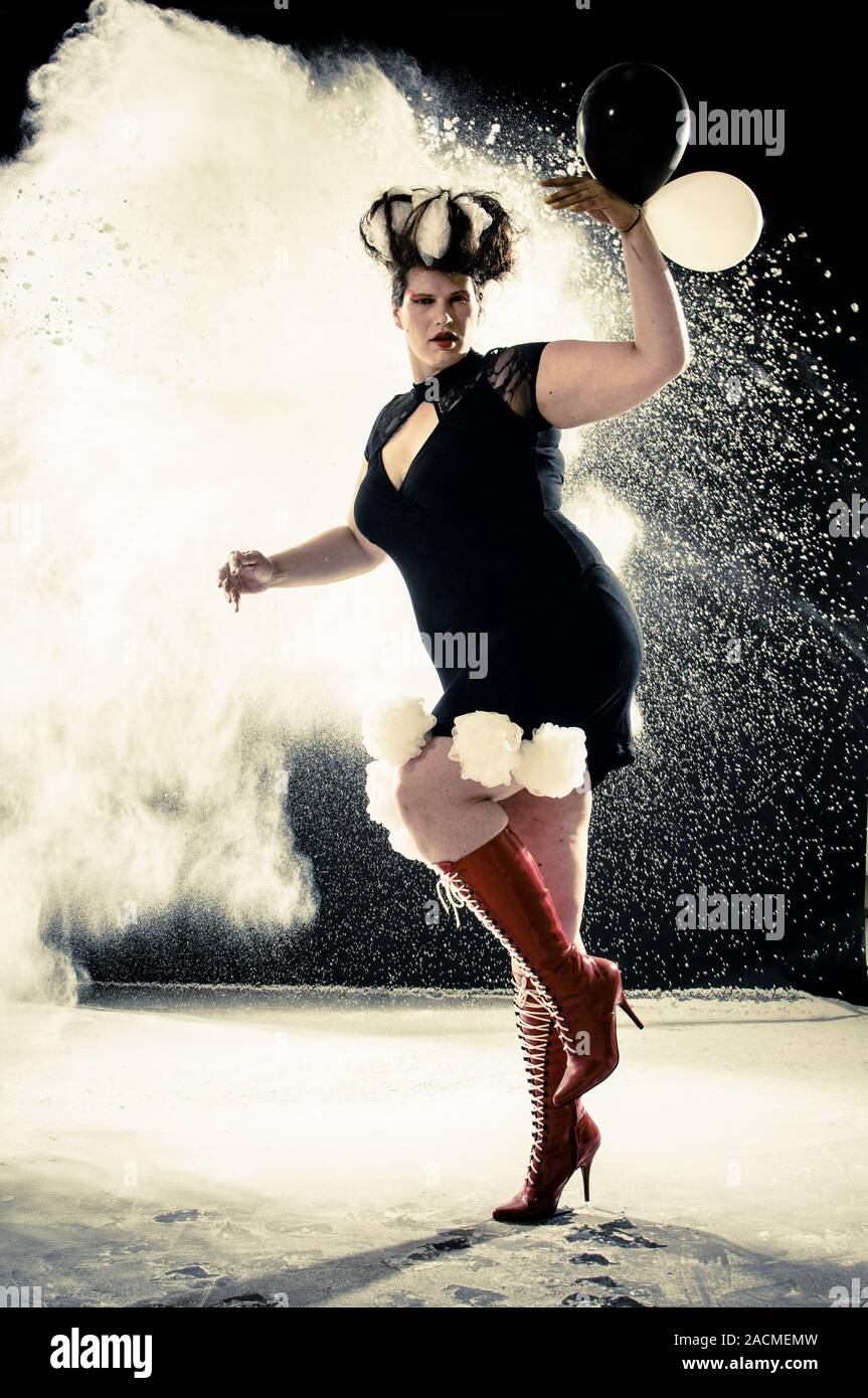 Xxl model hi-res stock photography and images - Alamy