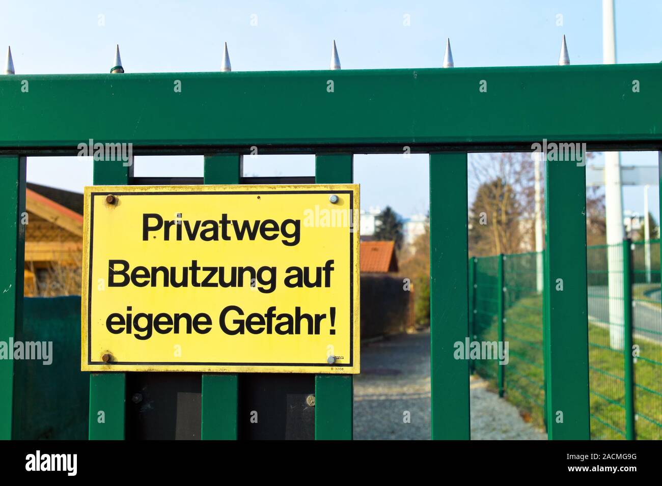 Path private hi-res stock photography and images - Alamy