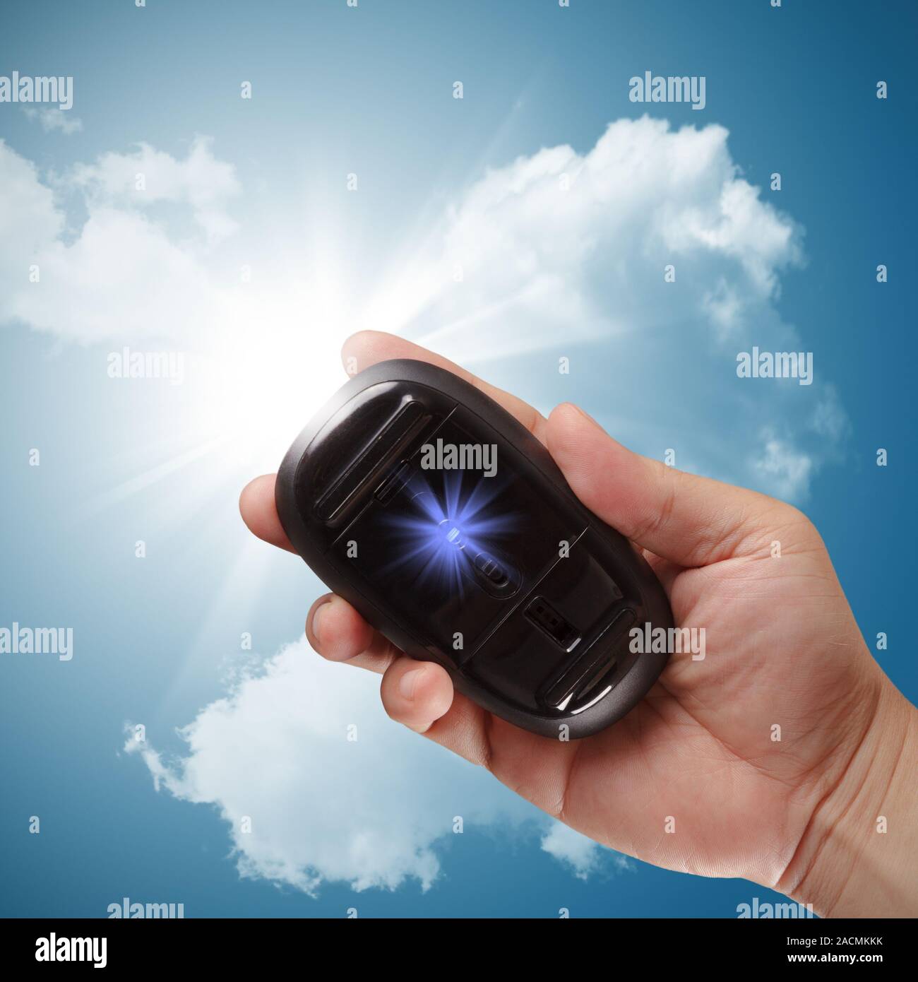 Cop Using Computer High Resolution Stock Photography and Images - Alamy