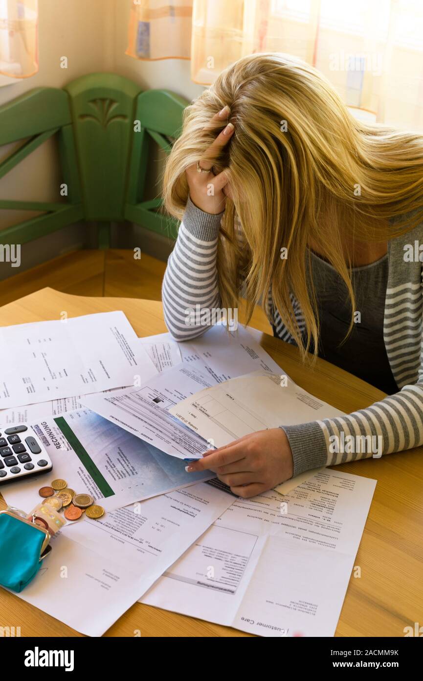 Unpaid bills hi-res stock photography and images - Alamy