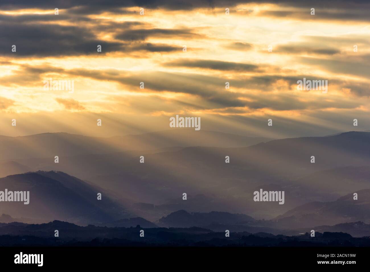 Light evening sky hi-res stock photography and images - Alamy