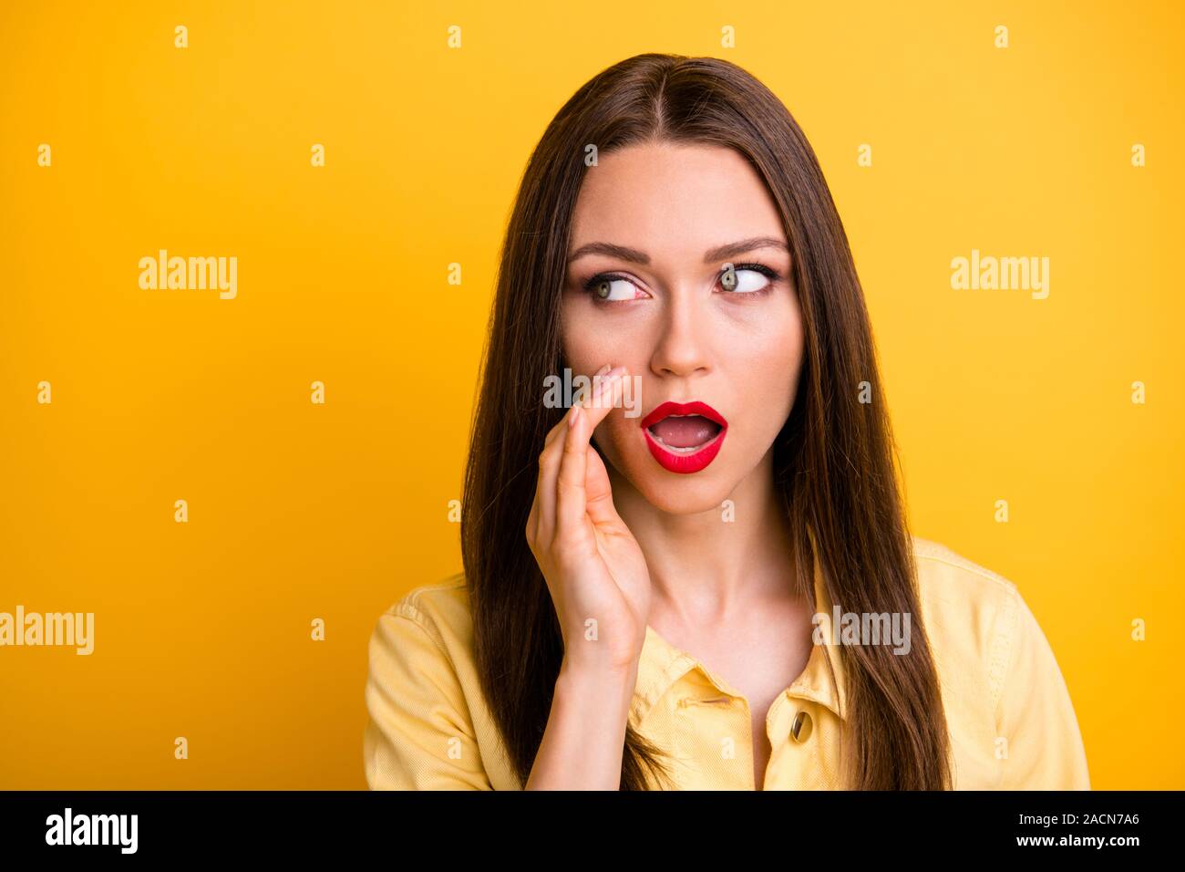 Serious conversation private hi-res stock photography and images - Alamy