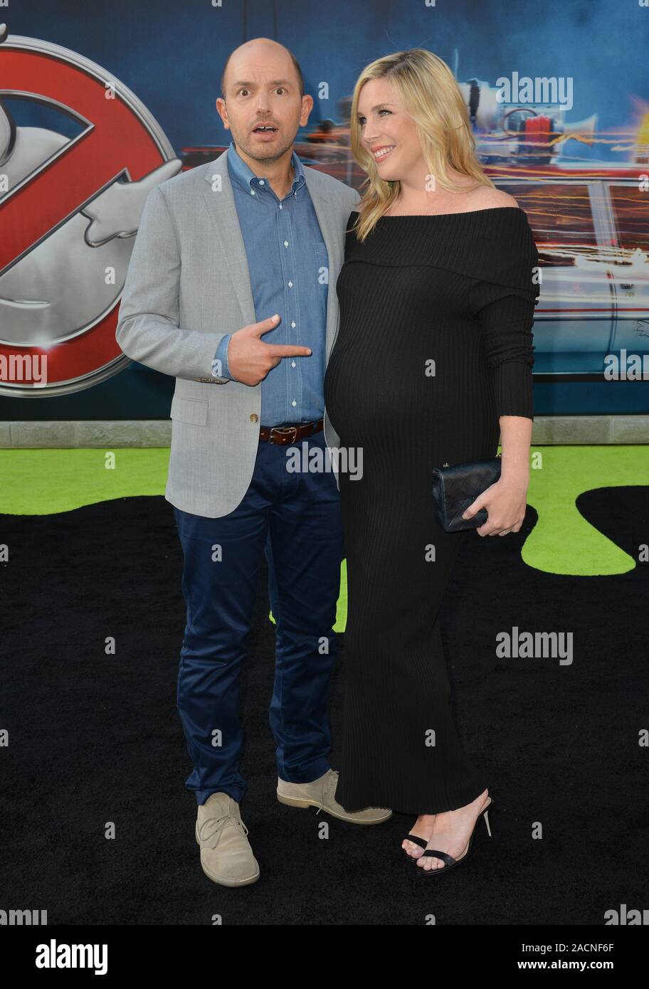 Paul scheer and june diane raphael hi-res stock photography and images ...