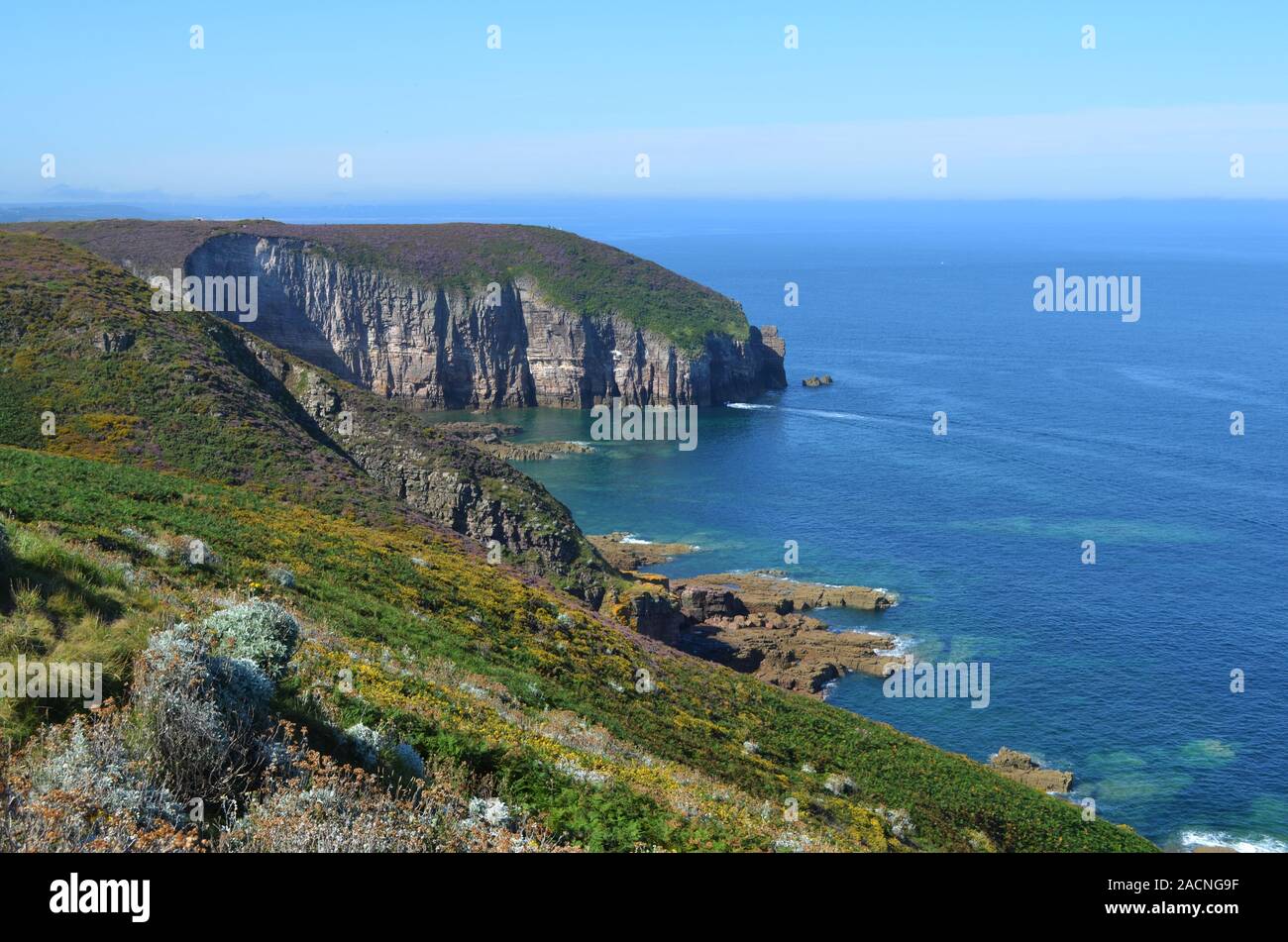 France atlantic ocean overlook hi-res stock photography and images - Alamy