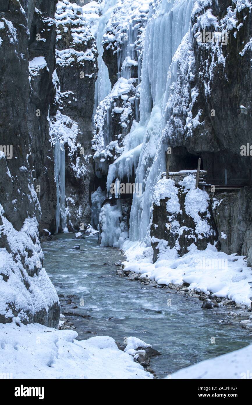 Partnachklamm hi-res stock photography and images - Alamy