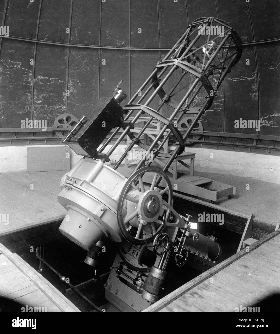 30-inch telescope, Helwan Observatory. This observatory was built in ...