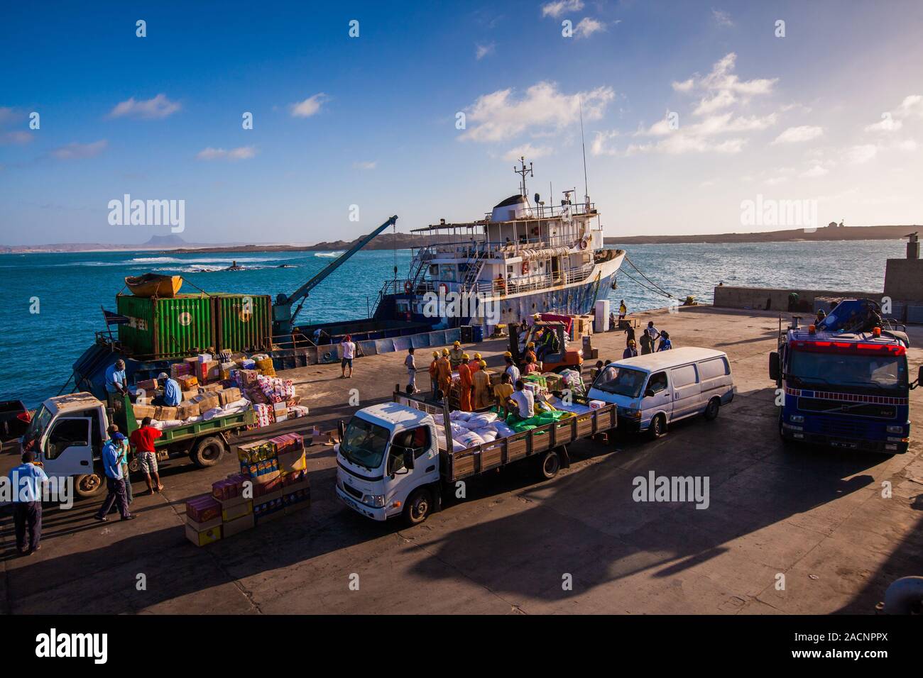 Cargo boa hi-res stock photography and images - Alamy