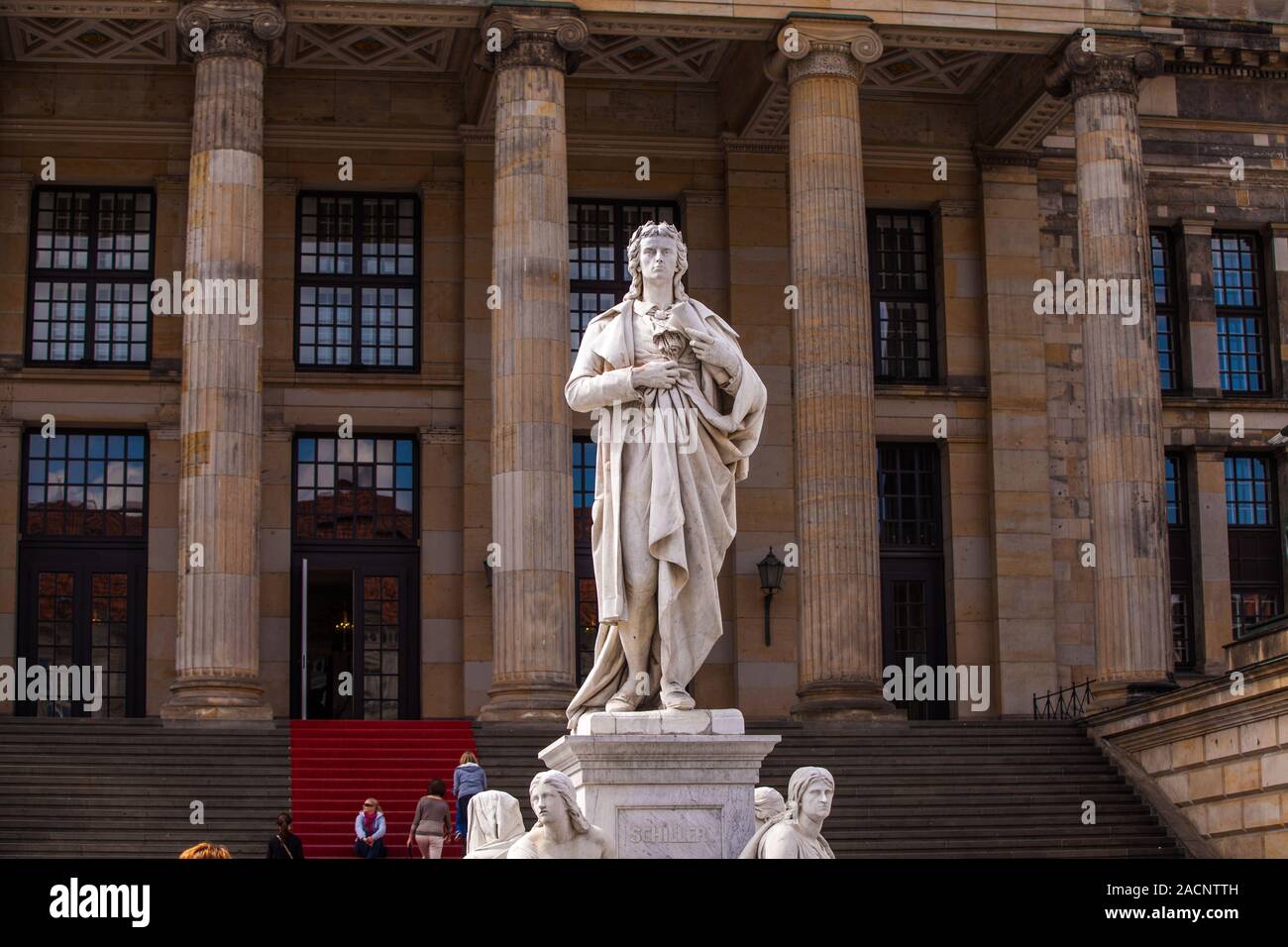 Friedrich Schiller statue Stock Photo - Alamy