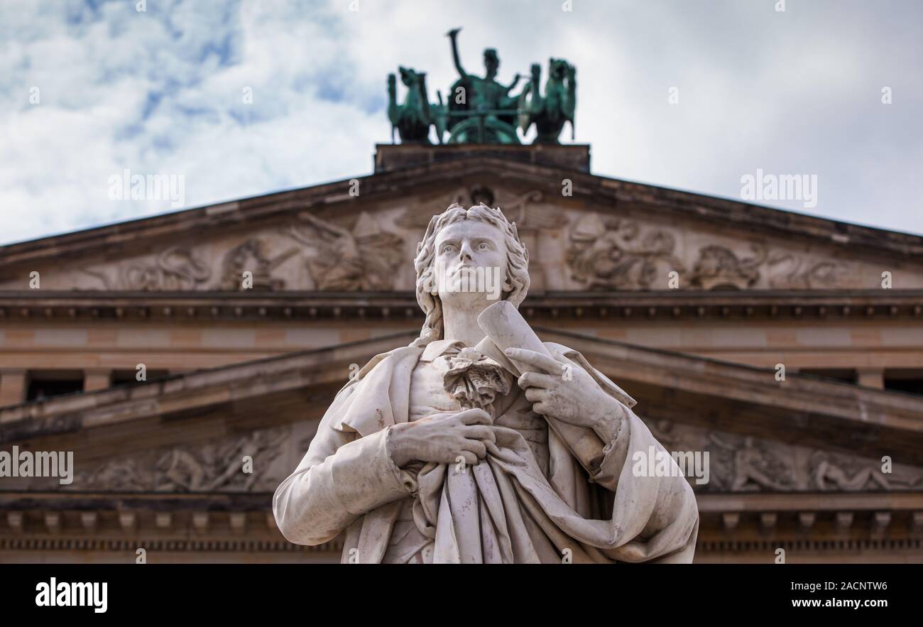 Friedrich Schiller statue Stock Photo - Alamy