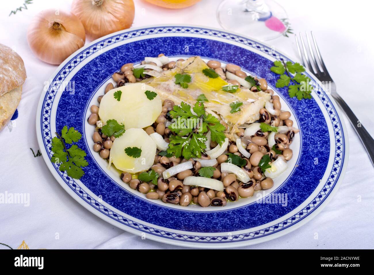 Cod with beans hi-res stock photography and images - Alamy