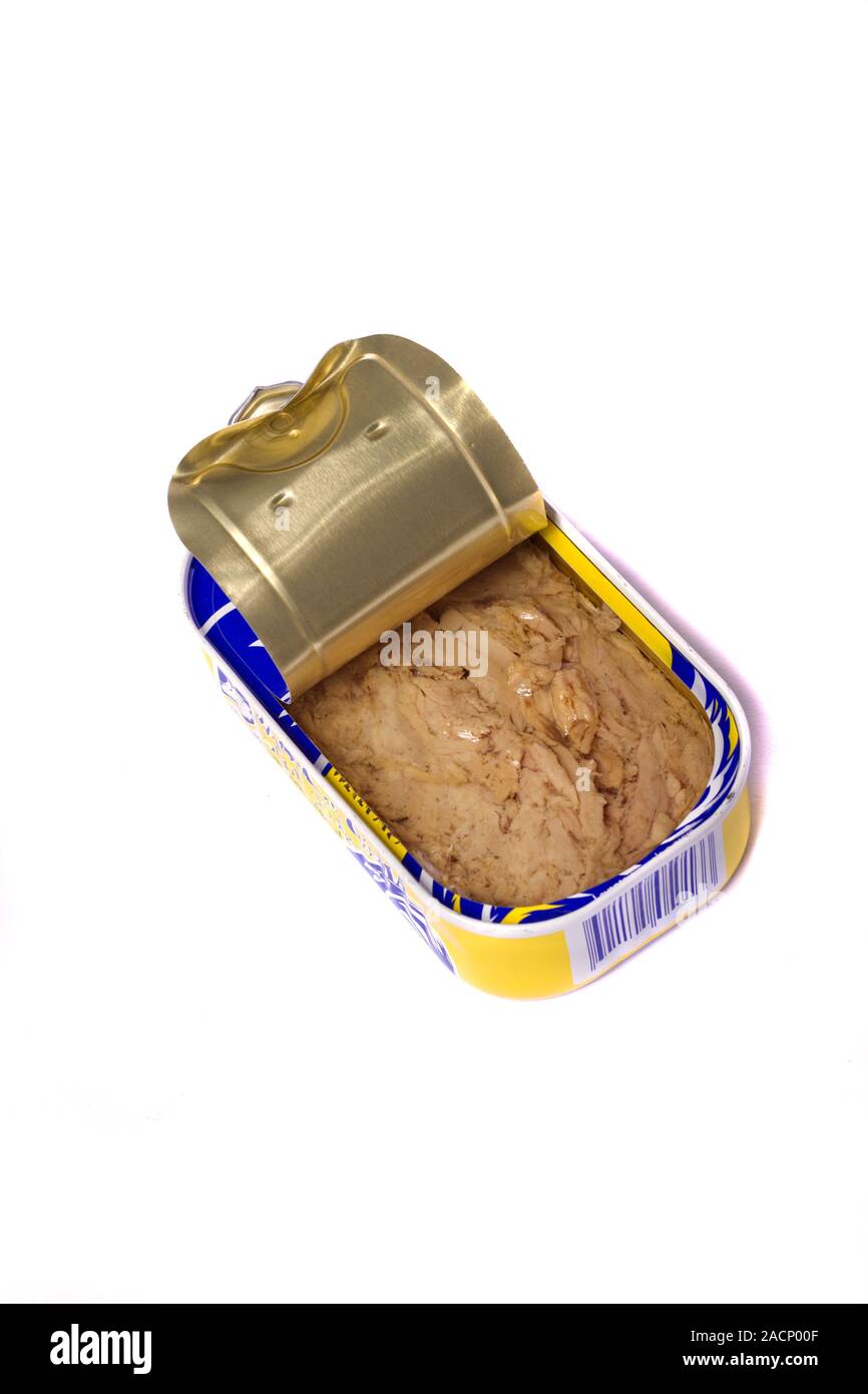 Tin of tuna hi-res stock photography and images - Alamy