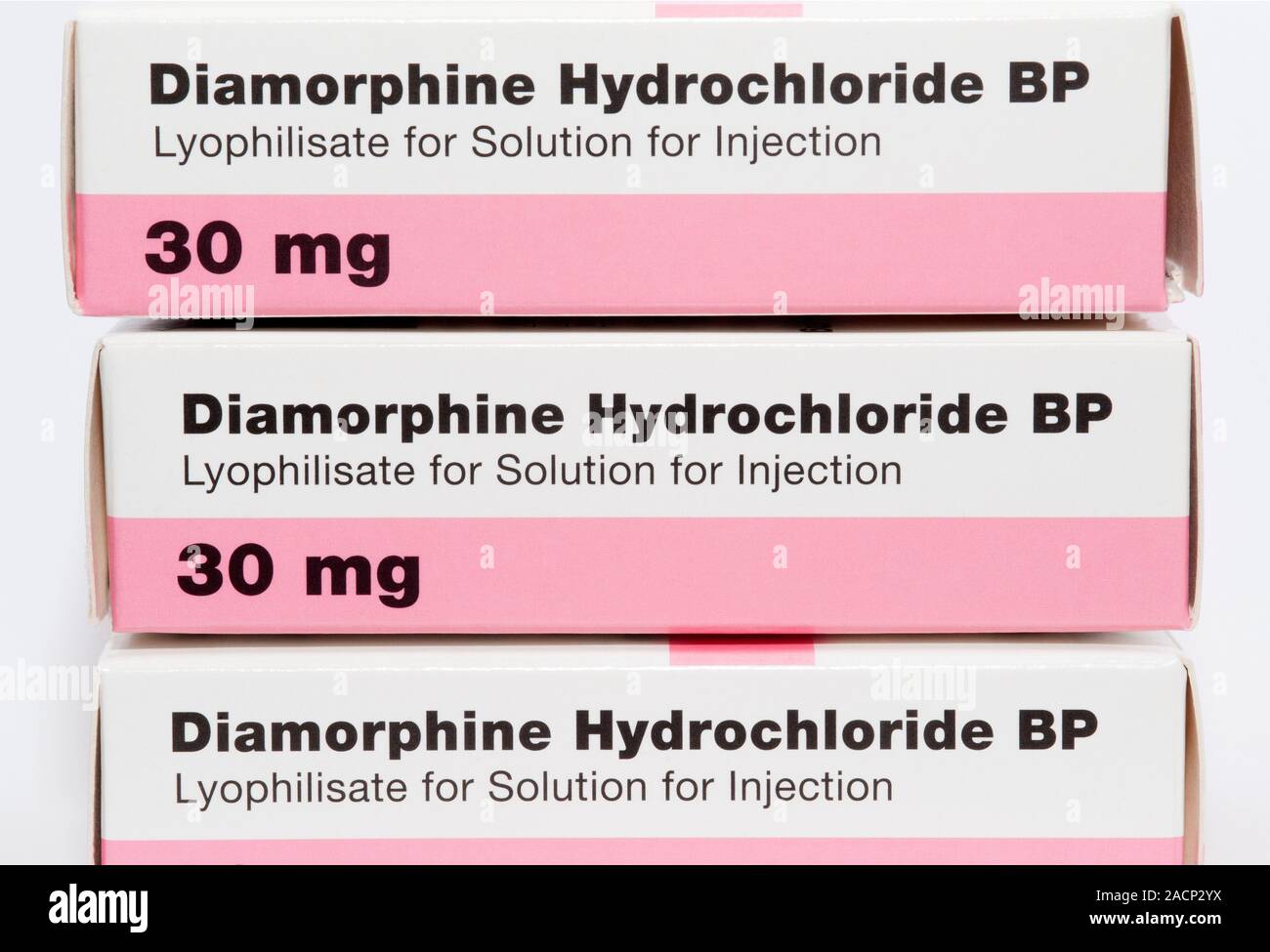 Packaging containing a vial of diamorphine hydrochloride, an injectable ...