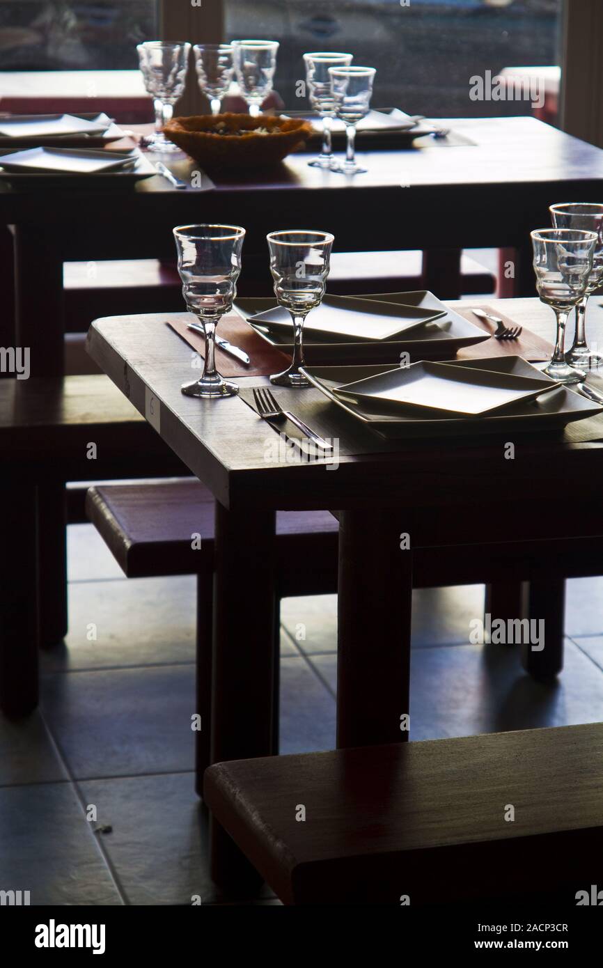 Meal tables hi-res stock photography and images - Alamy