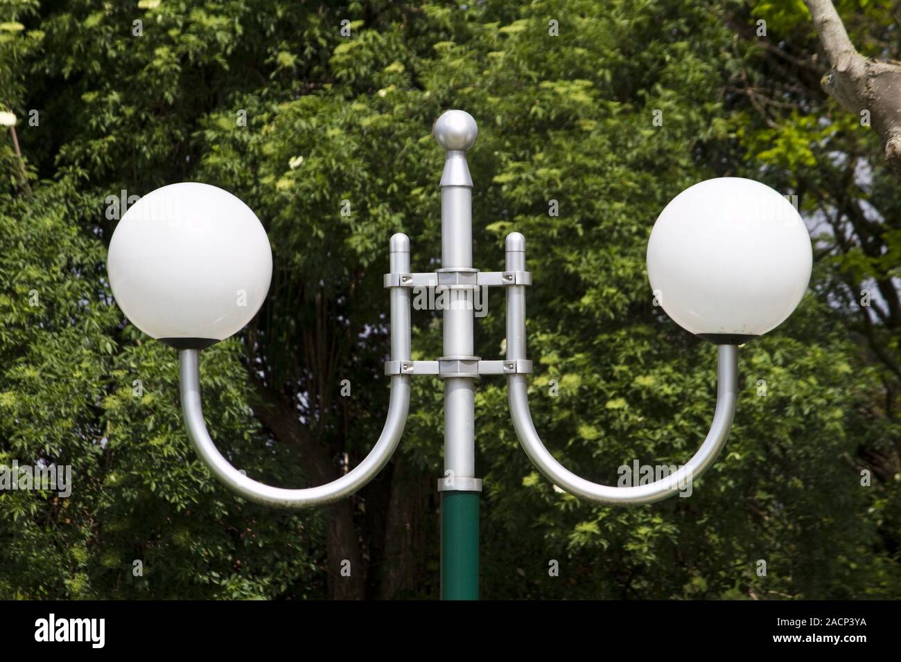 Streelights hi-res stock photography and images - Alamy