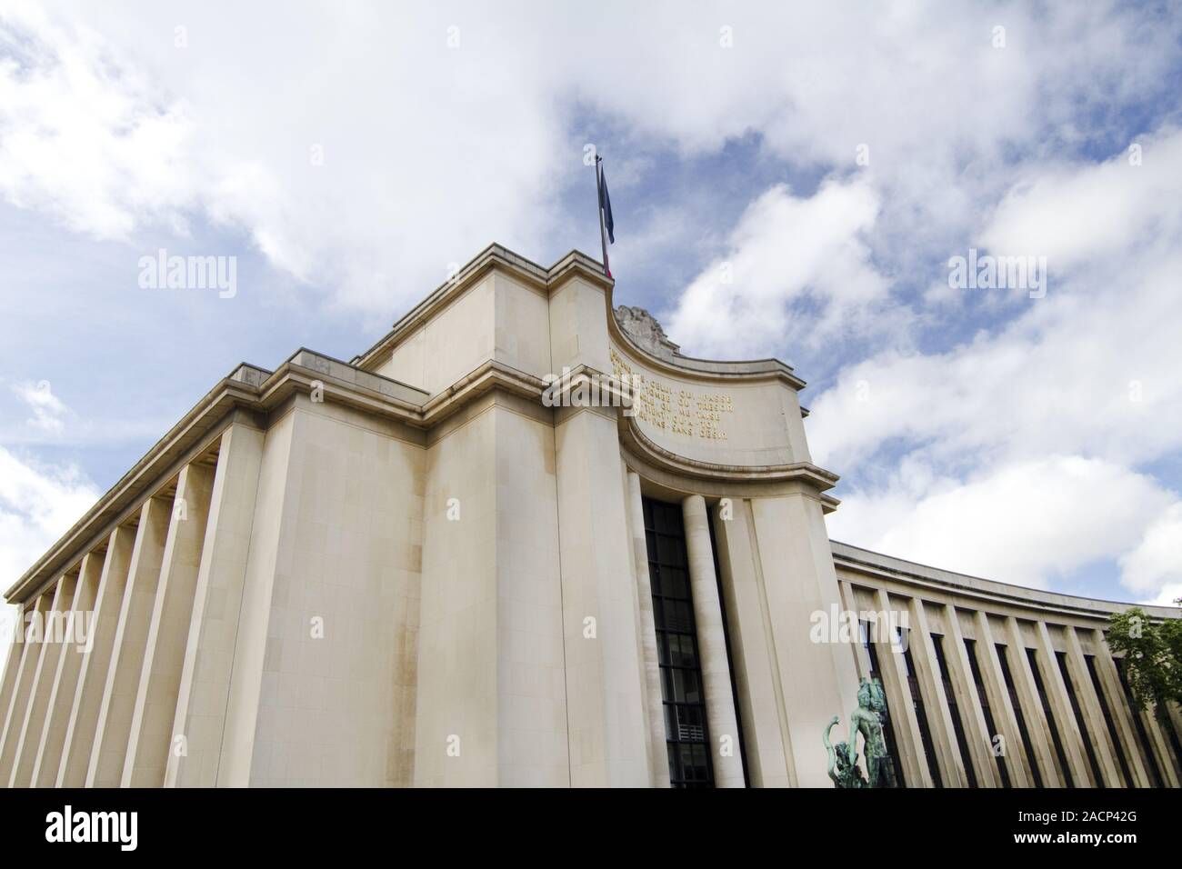 Chaillot palace hi-res stock photography and images - Alamy