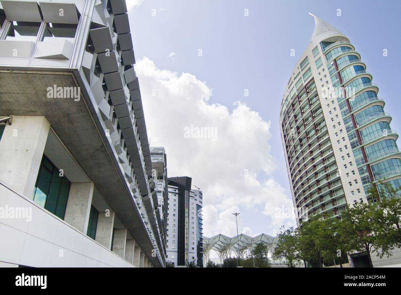 tall modern buildings Stock Photo - Alamy