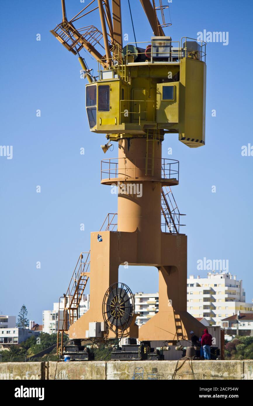Tower crane lifting container hi-res stock photography and images - Alamy