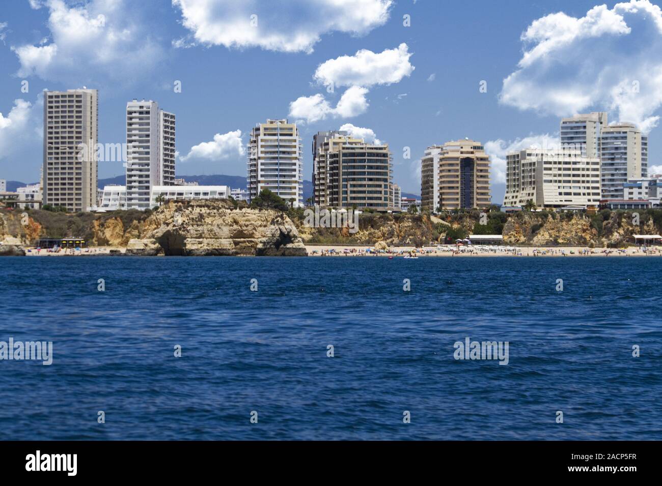 Coastline buildings hi-res stock photography and images - Alamy