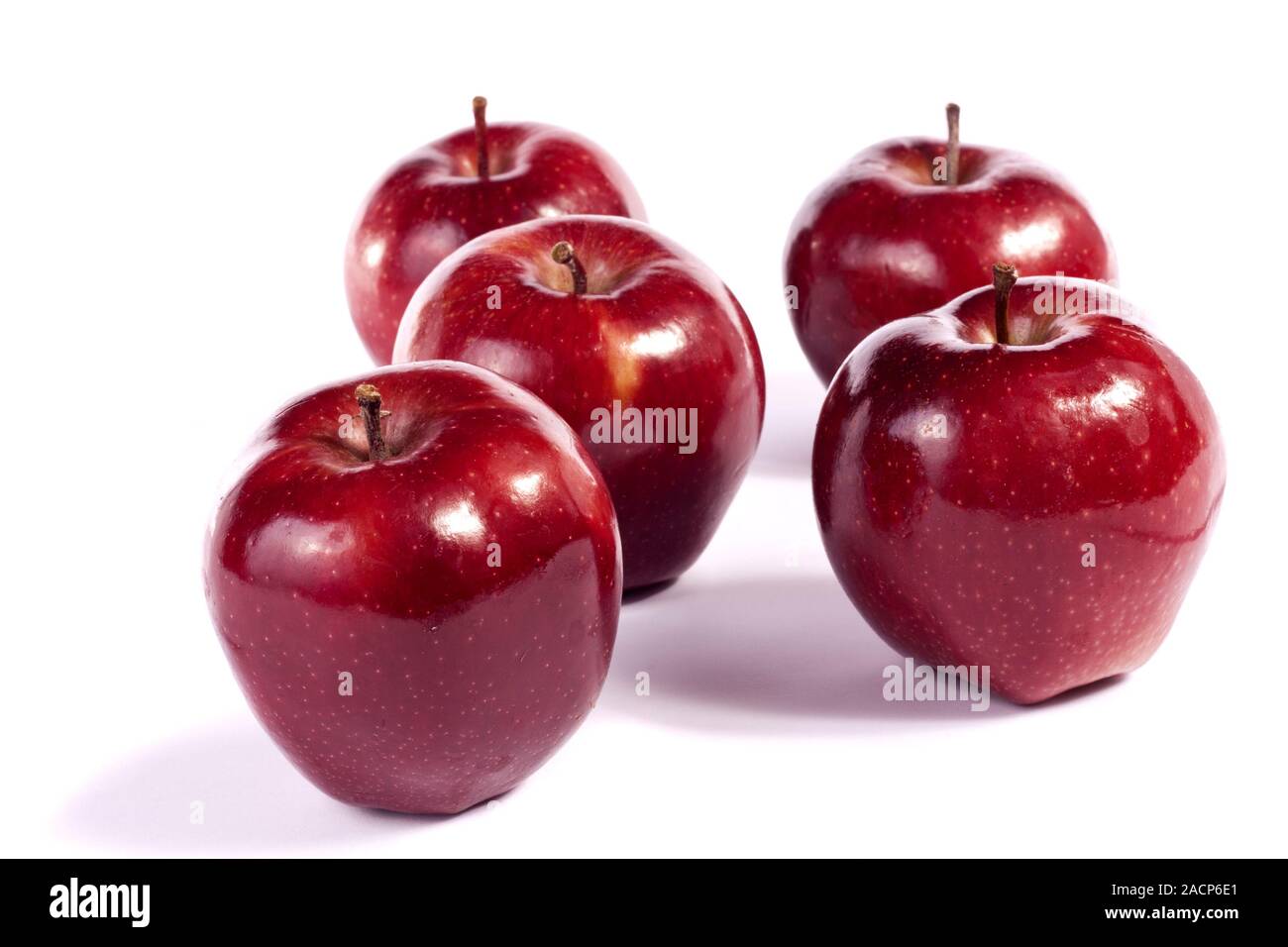 Vivid color apples hi-res stock photography and images - Alamy