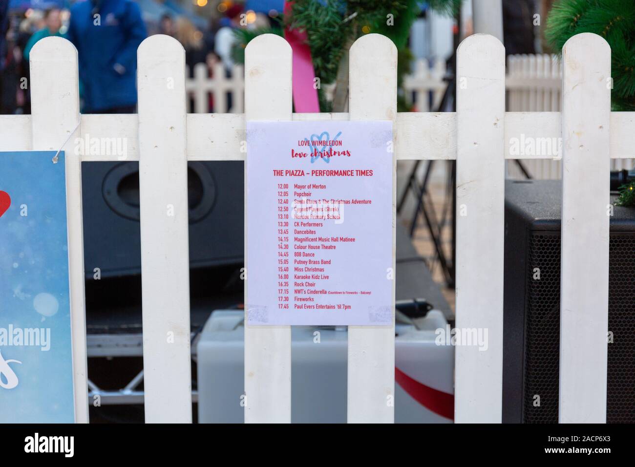 Love Wimbledon, Love Christmas, Wimbledon London Stock Photo - Alamy