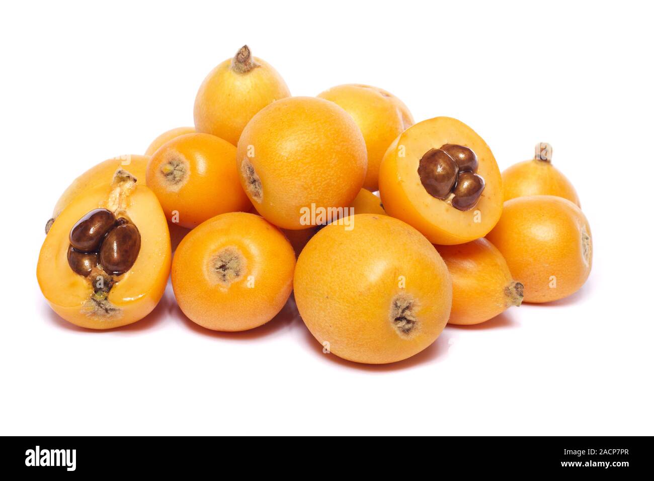 Loquat fruit hi-res stock photography and images - Alamy
