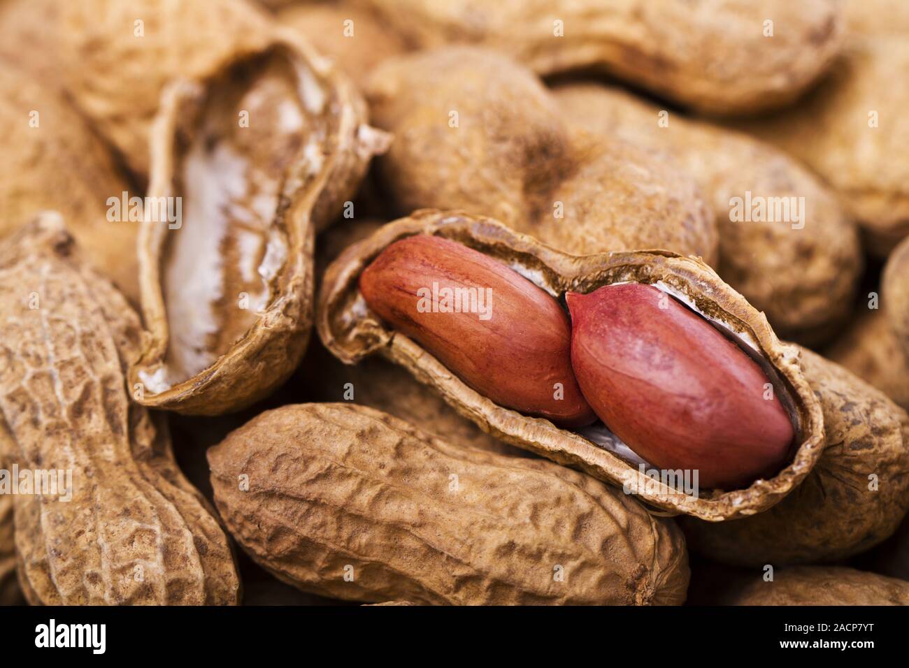 Tasty peanuts hi-res stock photography and images - Alamy