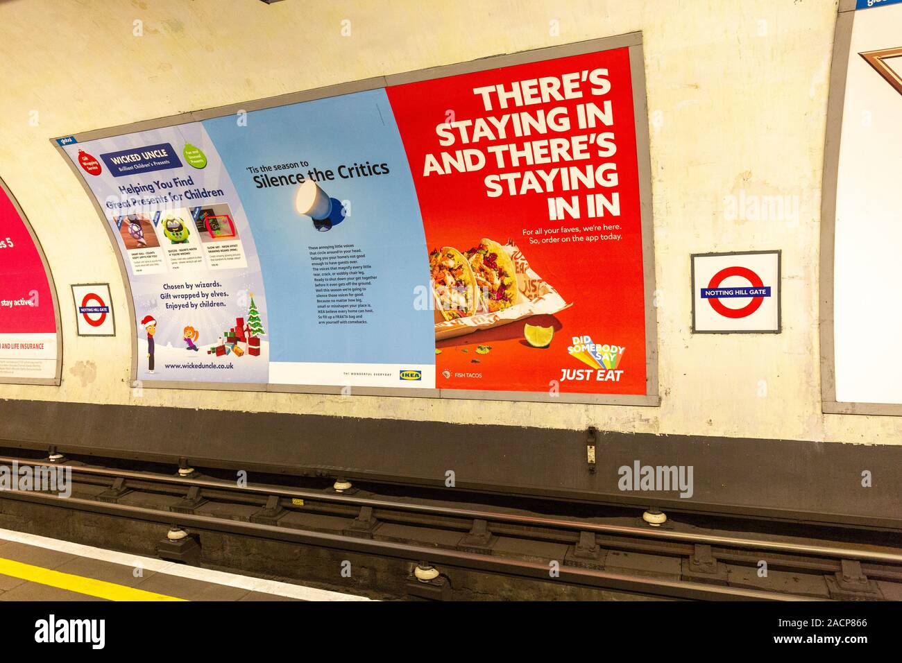 Platform at TFL Notting Hill Gate Station , London Stock Photo - Alamy